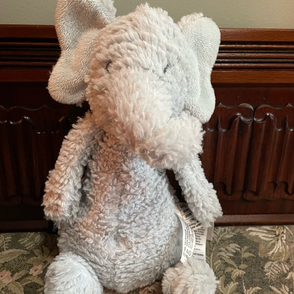 FAO Schwarz | Accents | Fao Schwarz Gray Plush Elephant Bean Bottom ...